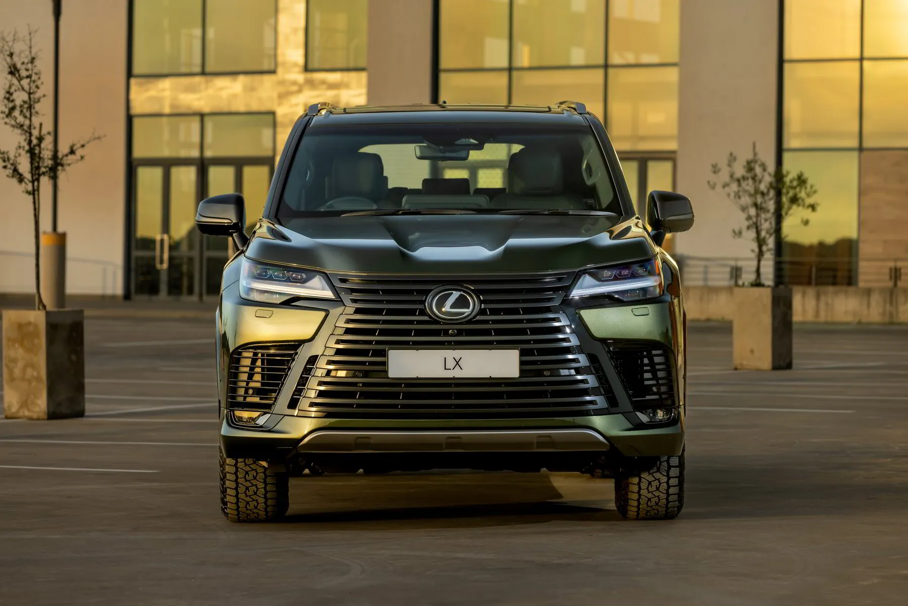 LEXUS INTRODUCES NEW LX WITH HYBRID TECHNOLOGY
