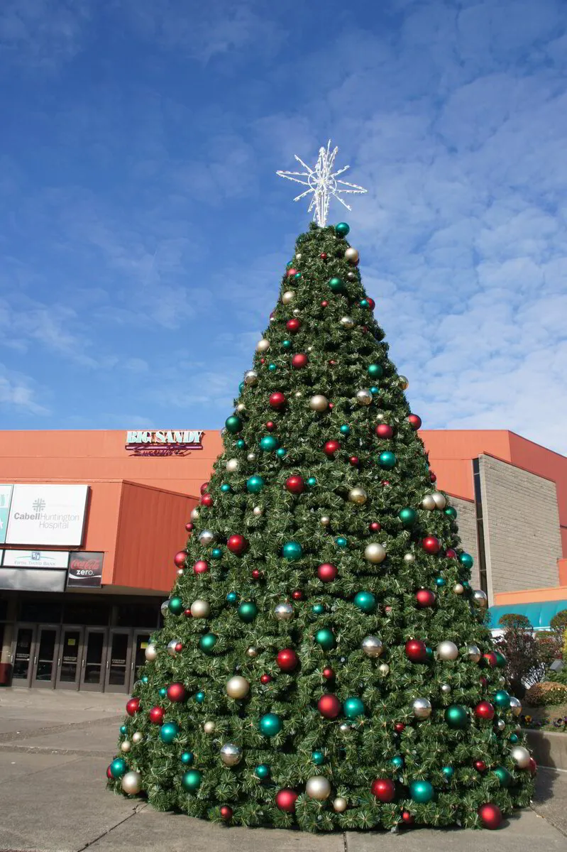 Low Maintenance Outdoor Panel Tree Solutions