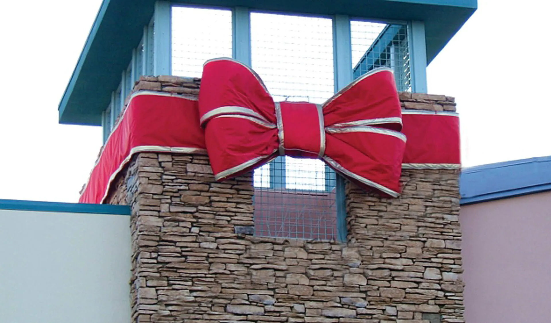 Jubilee Decor - Building Wrap Fabricated Bows