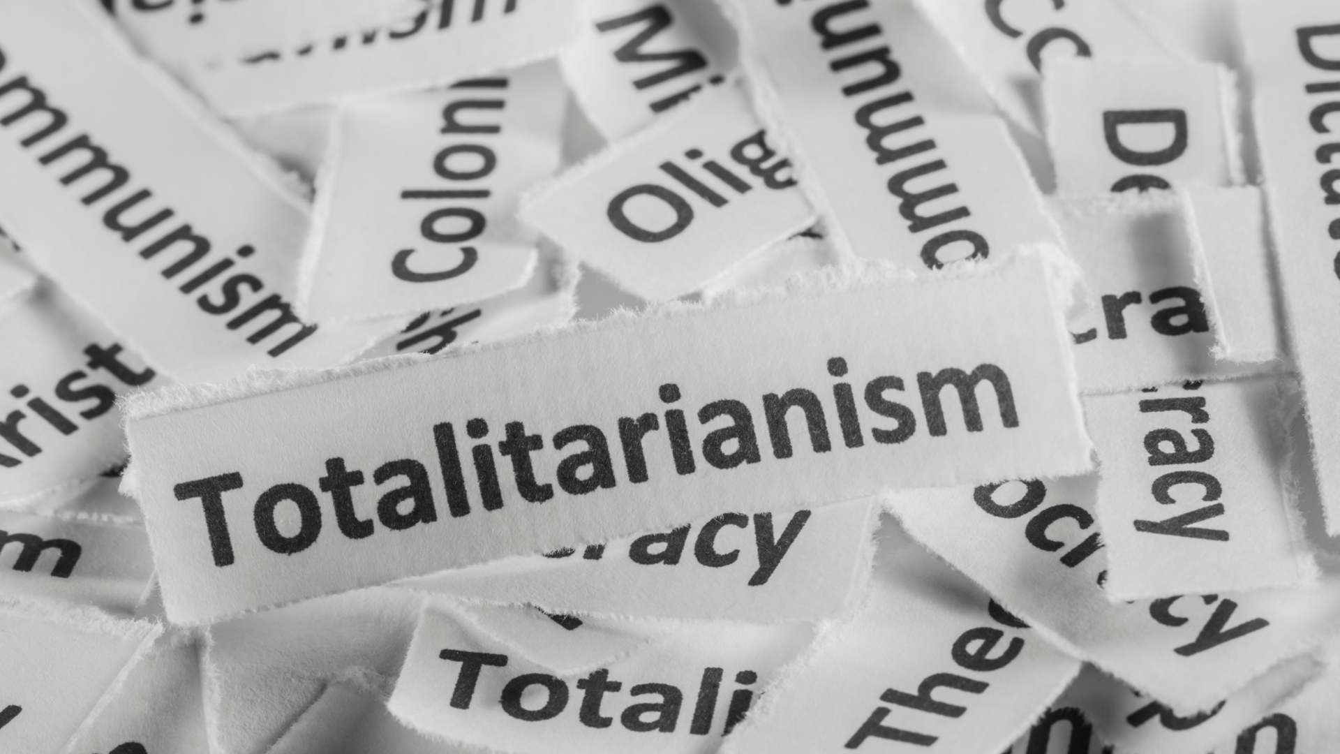 De route die de WHO volgt richting een totalitair regime