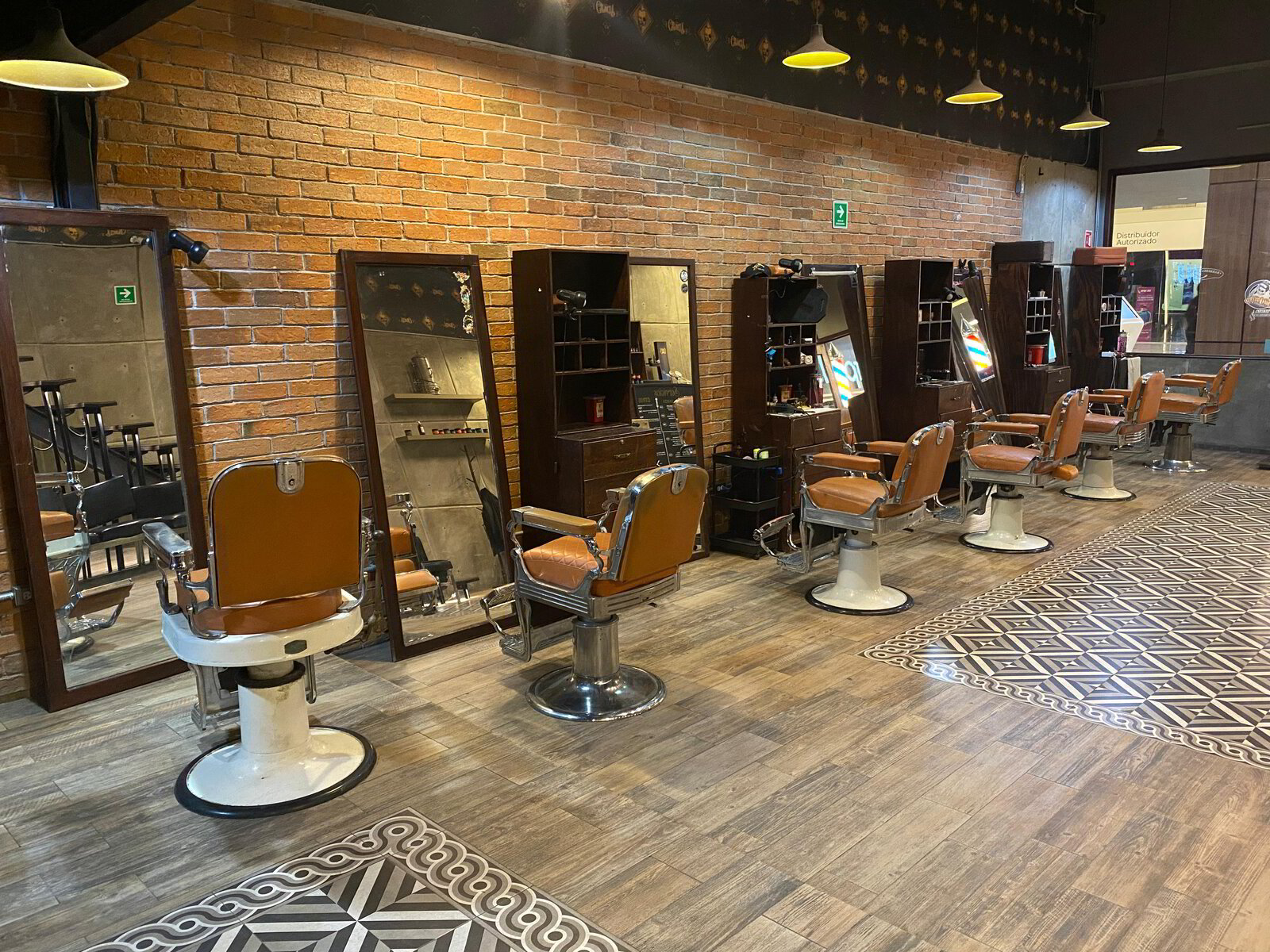 Sucursal Plaza Cosmopol Coacalco, CDMX - Grupo Beardman | Barbería y ...