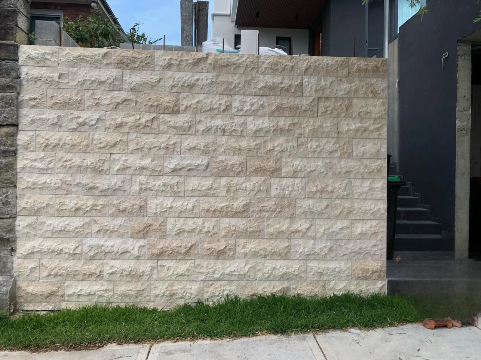 Mediterranean Light Rockface Wall Cladding