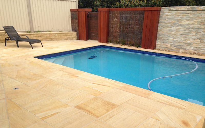 Building a Pool Area ? Why Sandstone is Your Best Option