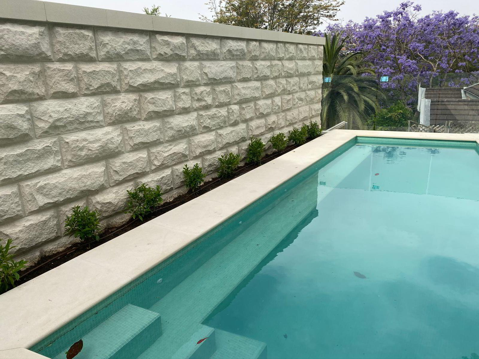 Australian White Rockface Sandstone Cladding