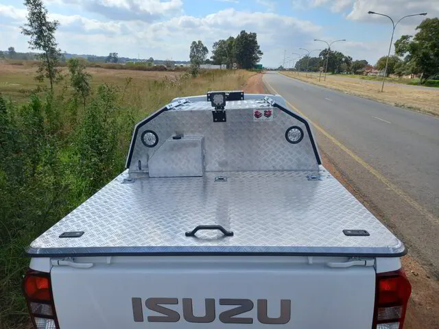 The Best Field Service Canopies & ROPS | Jadem Manufacturing