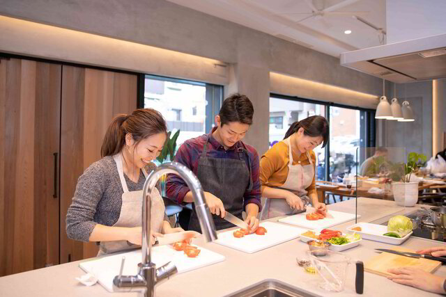 Chef De Maison Cooking Classes | Learn from Celebrity Chef & Expert Team