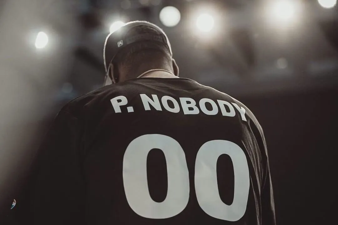 The Popular Nobody