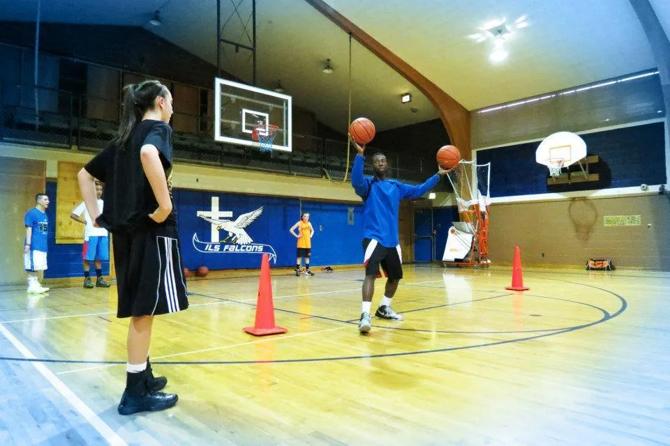 Homepage [plutobasketball.foxspin.com]