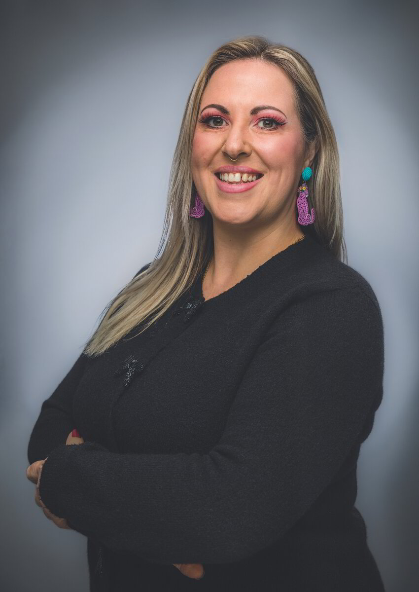 Radical Rebirth: Transforming Beliefs, Embracing Feminine Power | Lorna ...