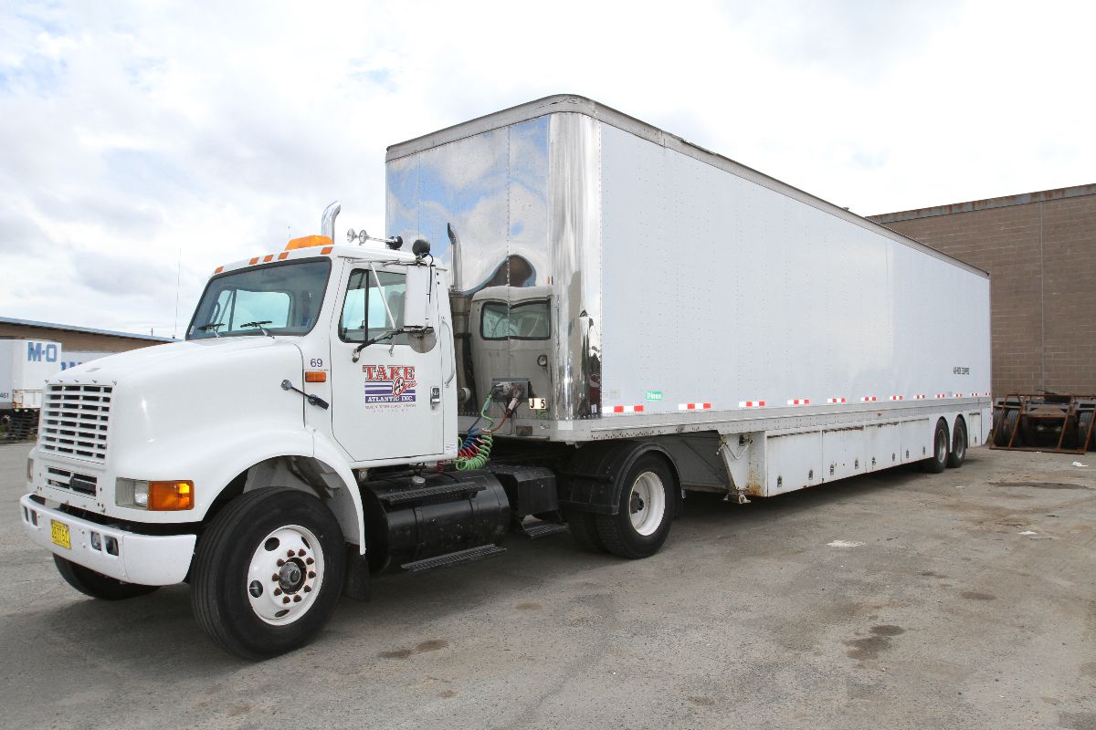 Electric/GripTrailer (Unit 92) 48' Box | Liftgate & Shelving