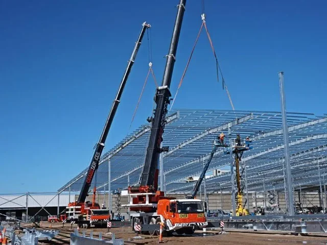 Caliber Contractors | Specialty Rigging, Machinery Moving, Crane ...