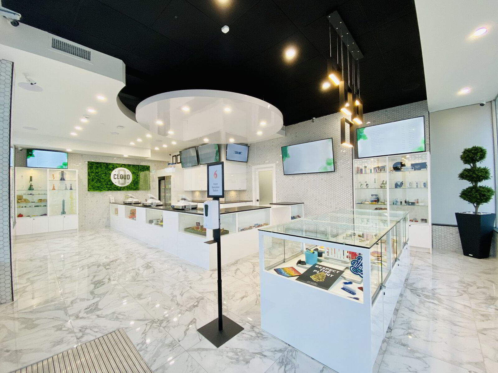 Cloud Nine Cannabis Store - 778 Fort Street, Victoria, BC