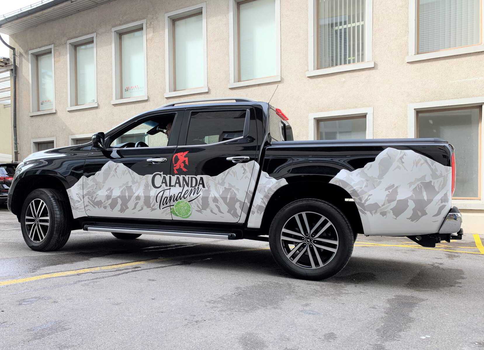 PICK-UP-BESCHRIFTUNG FÜR CALANDA