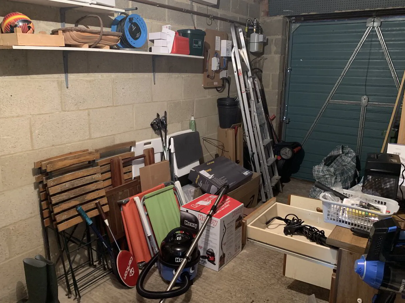 SOLVING YOUR GARAGE STORAGE SOLUTIONS