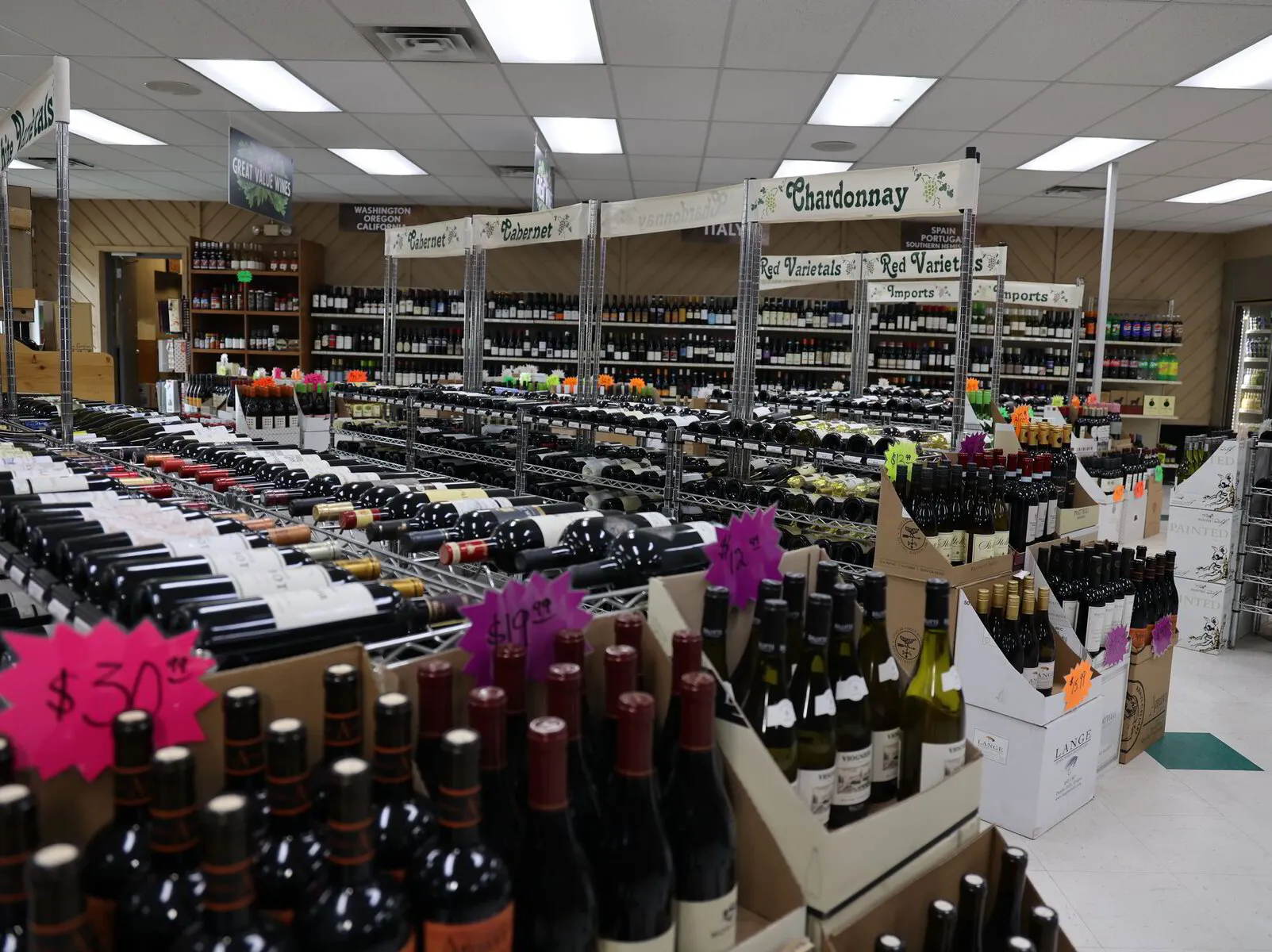 Island Liquor Store | Beer, Wine & Spirits in Helena, MT