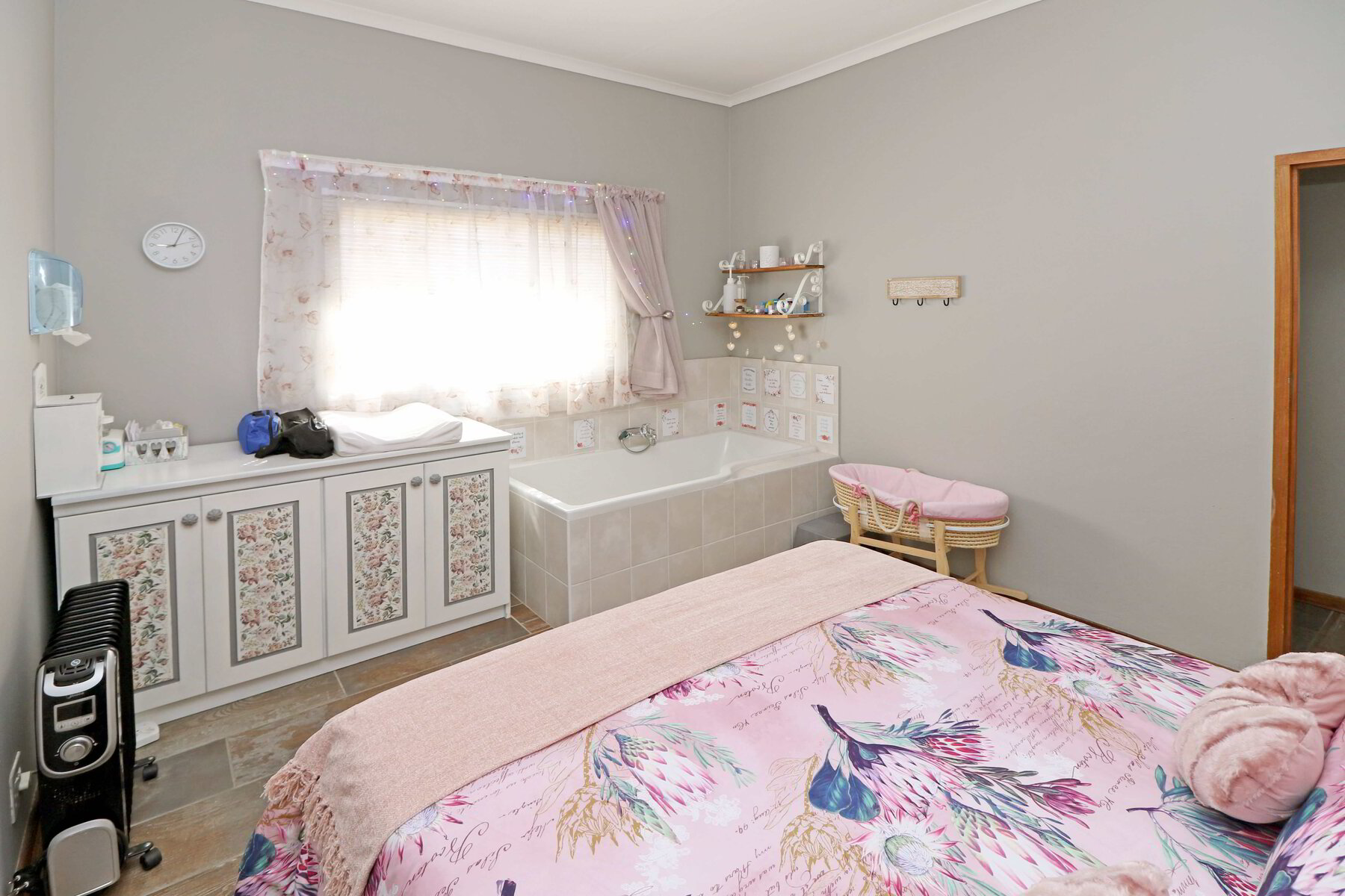 Birth Center | Midwife Care |Water Birth | Natural Birth | Affordable