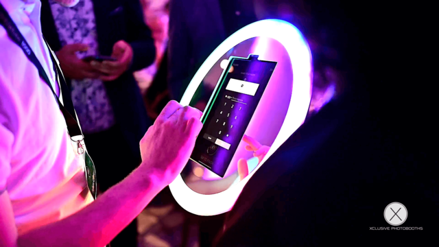 Roamer Photo Booth Rental | Event Entertainment | Xclusive Photo Booths