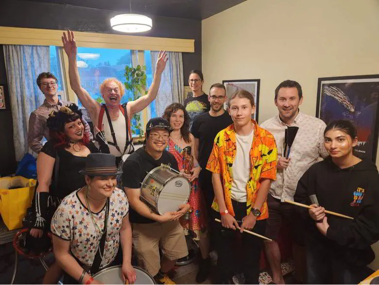 Poison Candi Meets the Elfmans