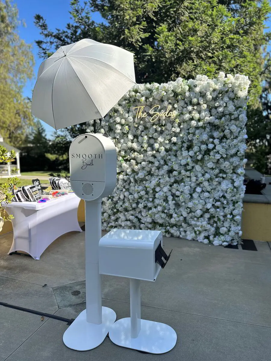Digital Photo Booth Rental | Smooth Booth