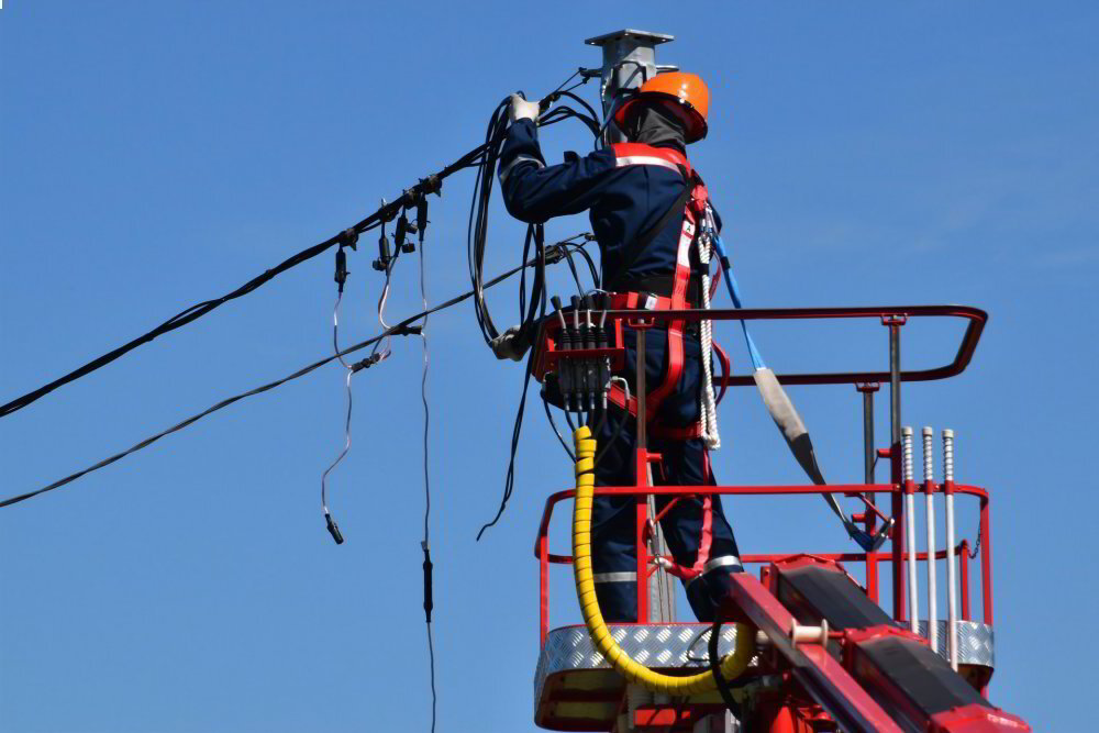 What Is A Journeyman Electrician 2022 Phyxter Home Services