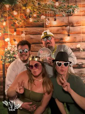 Premium Photo Booth Rental Washington | Peninsula Party Booth.