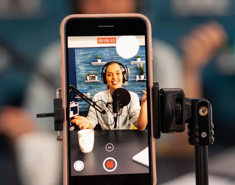 A Technical Guide for Understanding The Blog and Vlog Difference