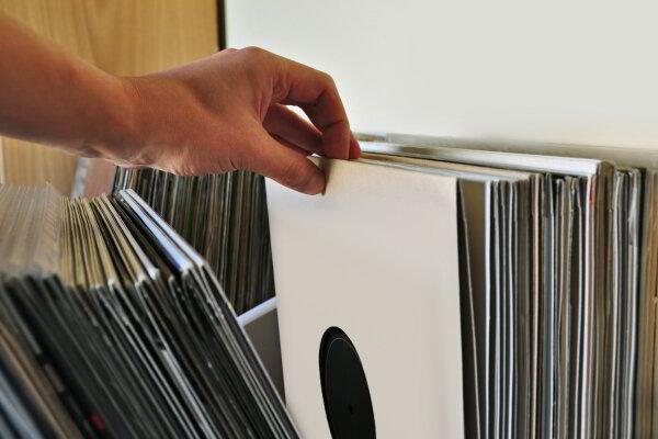 Vinyl Record Collecting 101: A Beginner's Guide