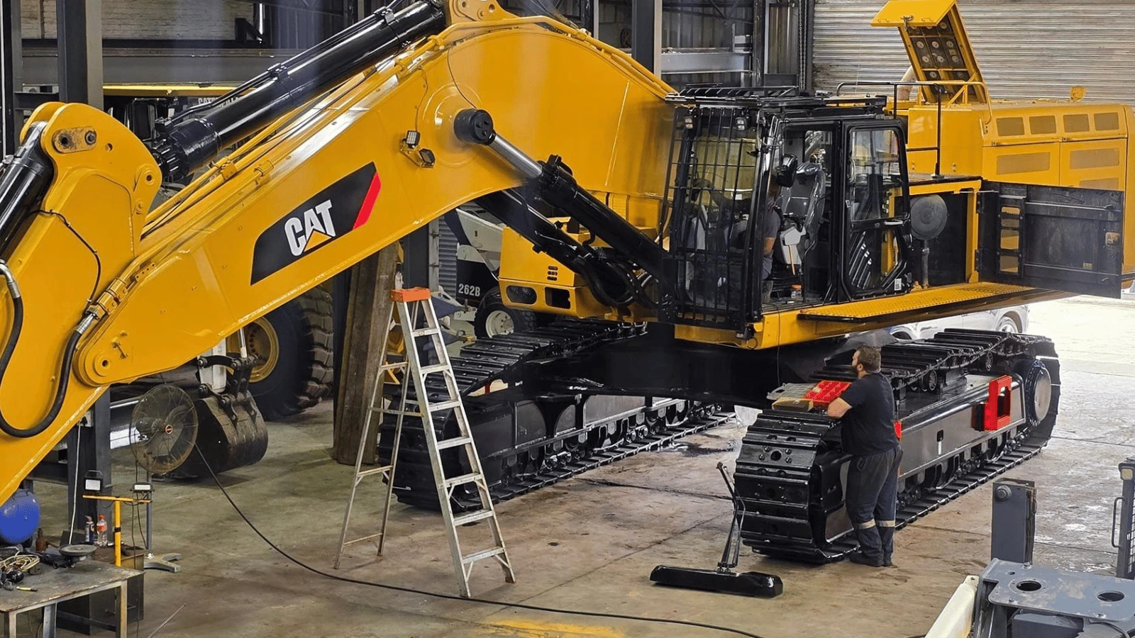 Inside C-Quip Africa’s Cat 390F Rebuild