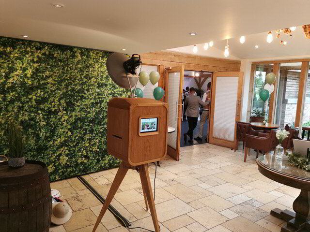 Luxury Wedding Photo Booth Hire | DeluxeBooths