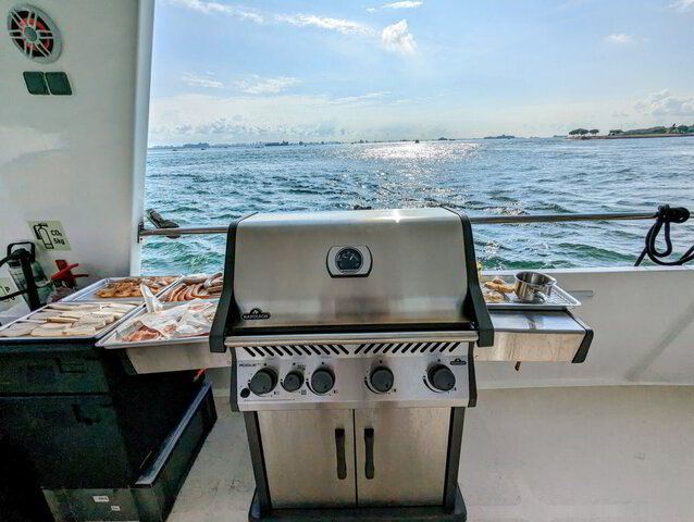 Yacht BBQ Singapore | Barbeque Package & Catering | Sailuxo Yacht Club