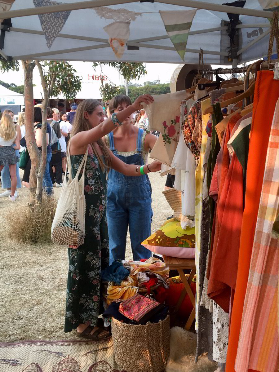 Markets - feather at your foot