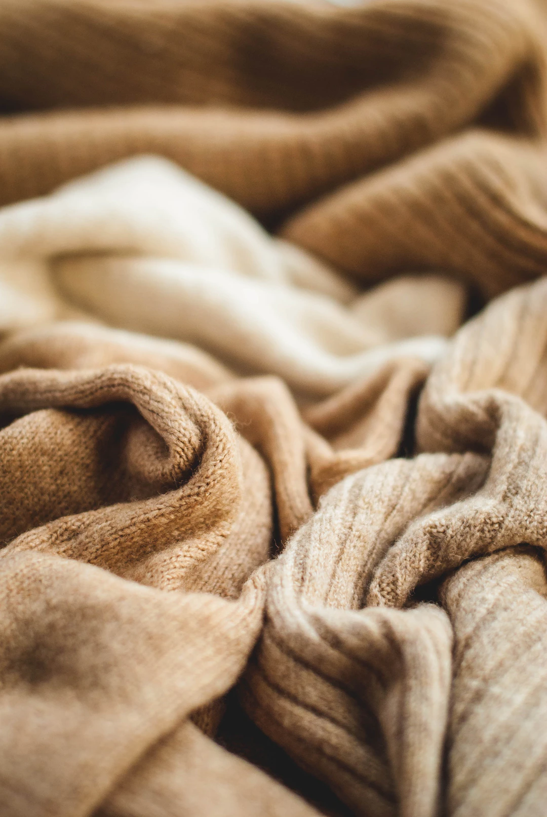 The Best Methods for Drying Your Wool Sweater Safely and Efficiently