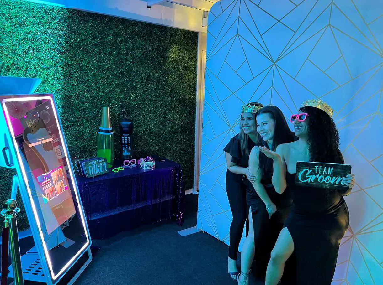 Interactive Mirror Photo Booth