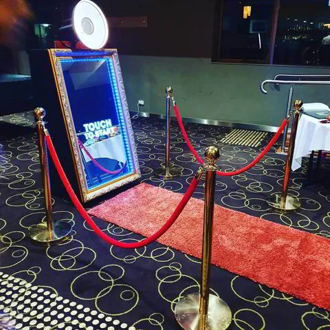 Cheap Photo Booth Hire for Christmas, Holiday & NYE Parties | Selfie Me ...