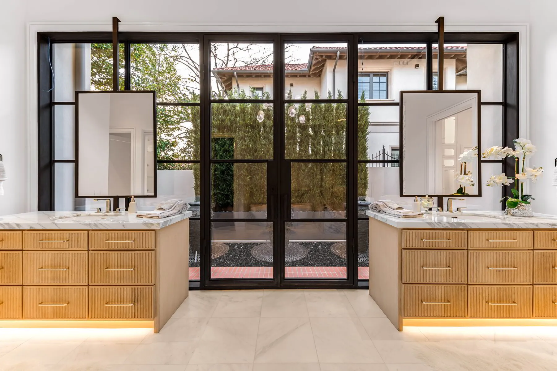 Elevate Luxury with Biomorphic Design