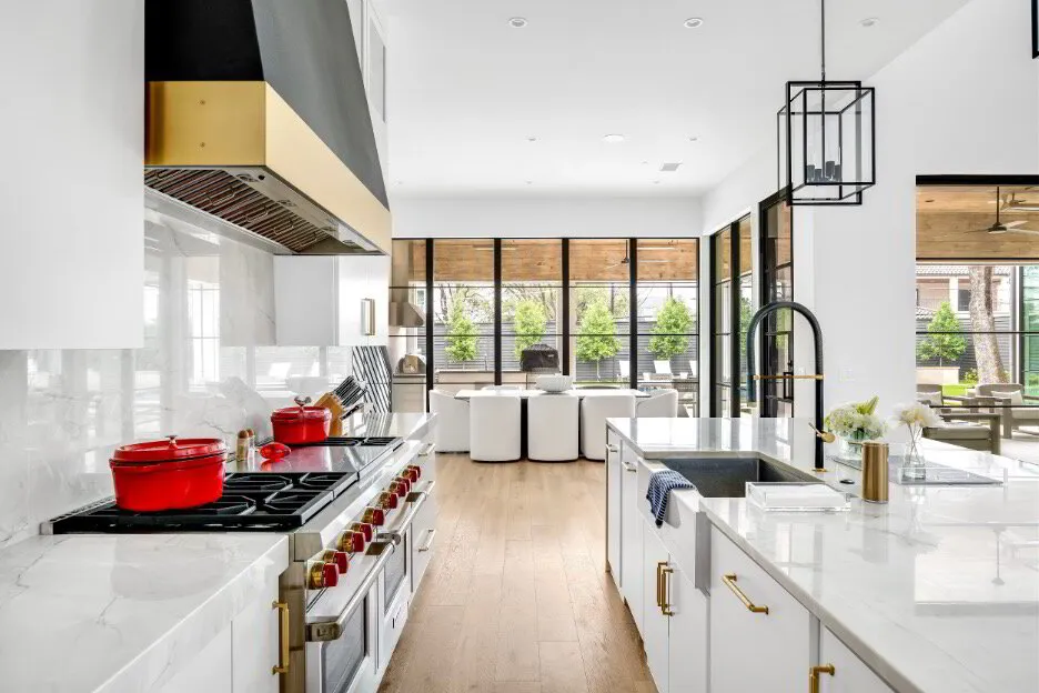 Island Life: Elevate Your Kitchen Island with these Luxurious Features