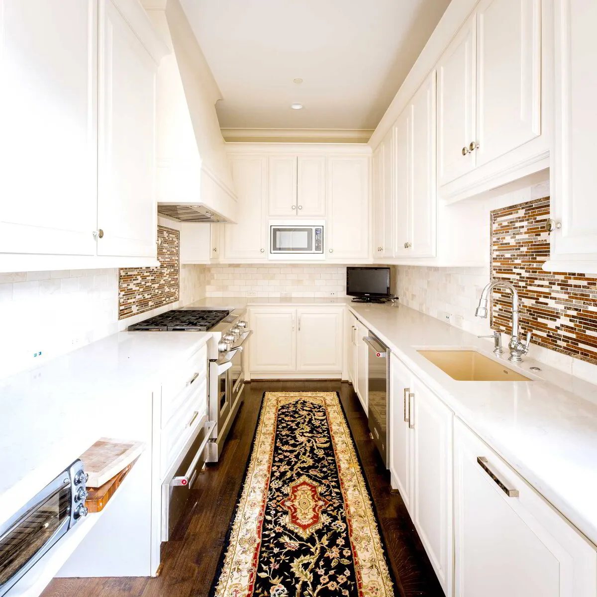 Prep Kitchens are the Latest Must-Have Feature in New Luxury Homes