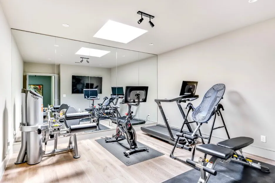 Specialty Rooms in New Luxury Homes