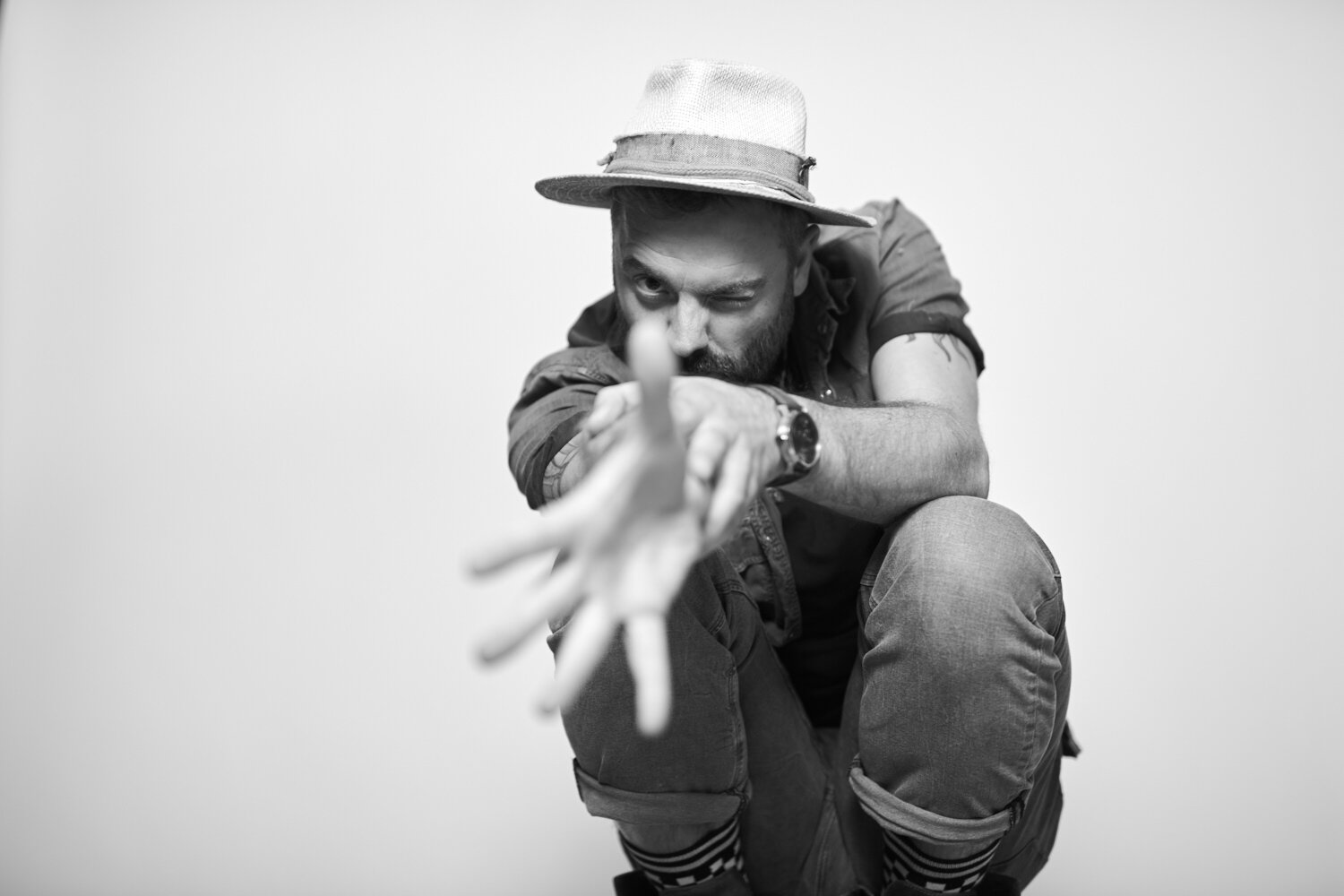 Official home of singer songwriter Fraser Anderson.