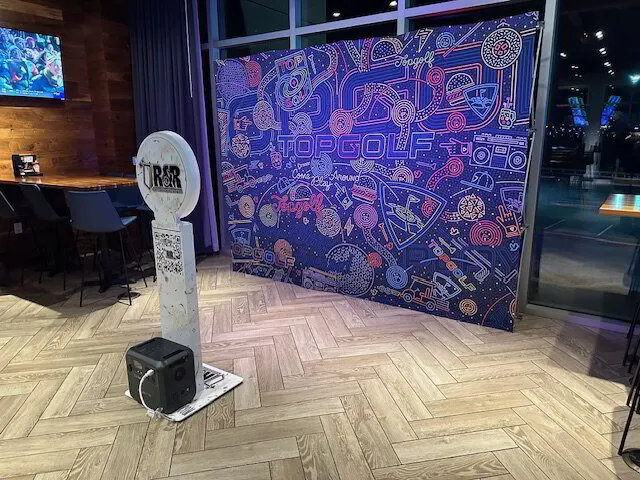 Magazine Photo Booth Rental | R&R Photobooth Rental