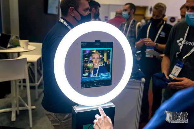 Magazine Photo Booth Rental | R&R Photobooth Rental