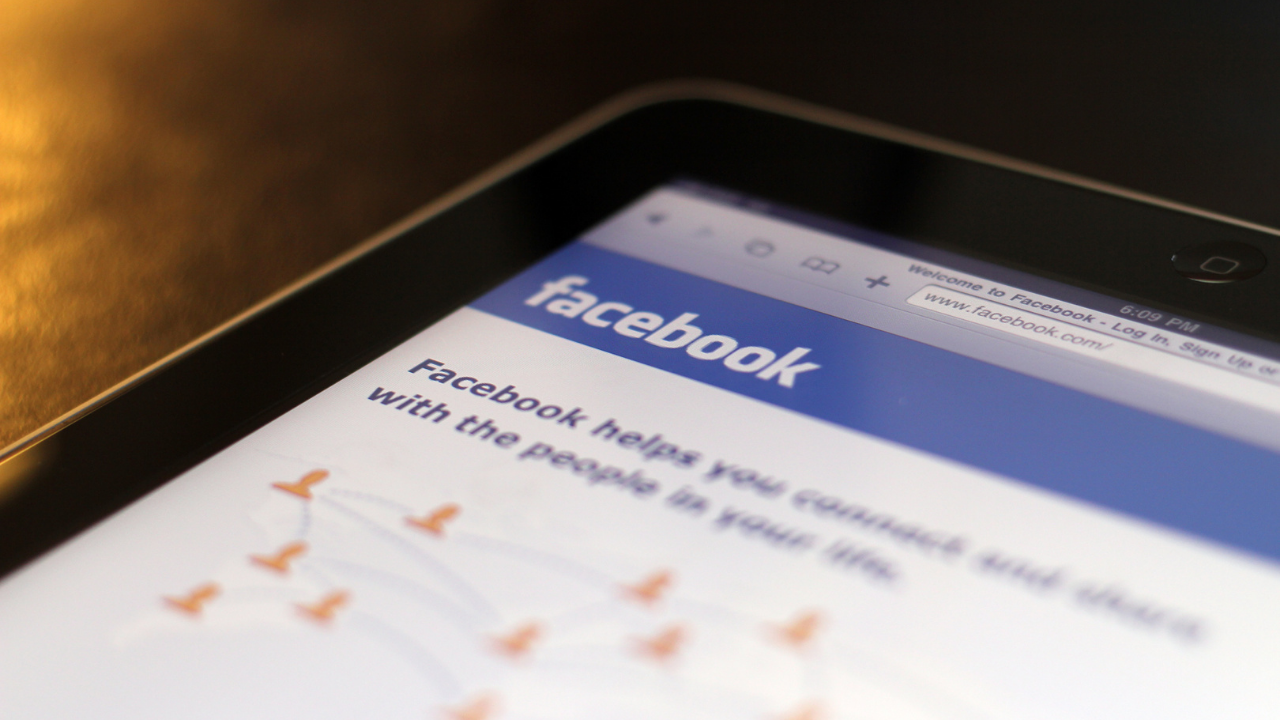 Facebook Attribution Vs. Google Attribution Facebook Attribution Vs. Google Attribution