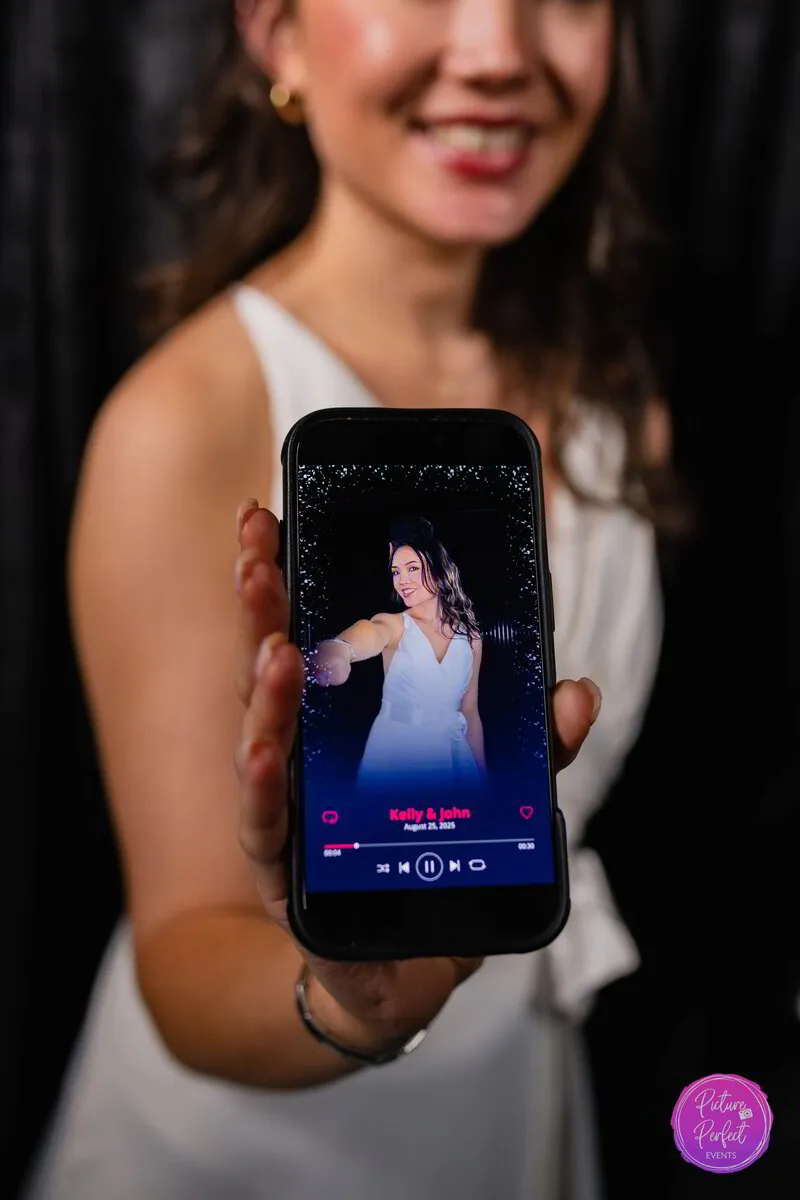 MusicGram Photo Booth Rental in South Carolina | Picture Perfect Events