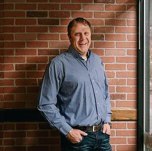 About Us - Off The Wall Advertising