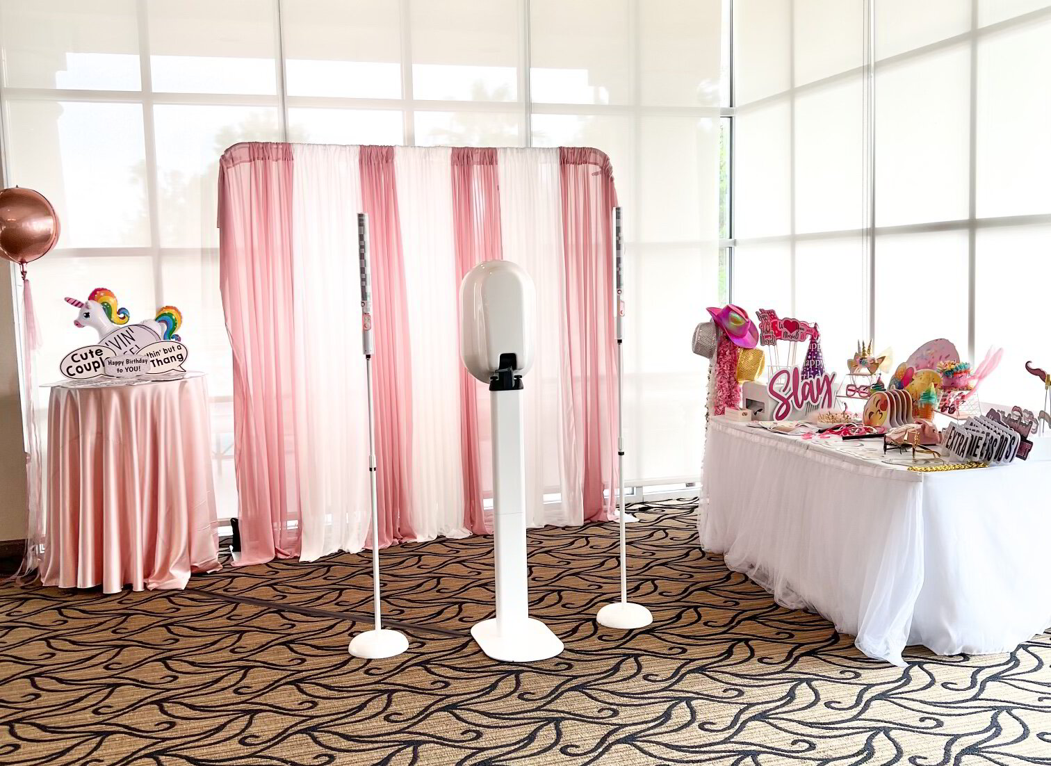Photo Booth Options In Las Vegas | Bossy Booths