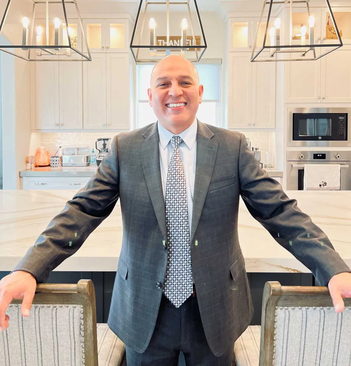 Ivan Utah Realtor, Como Comprar Casa by Team Blue Key Realty