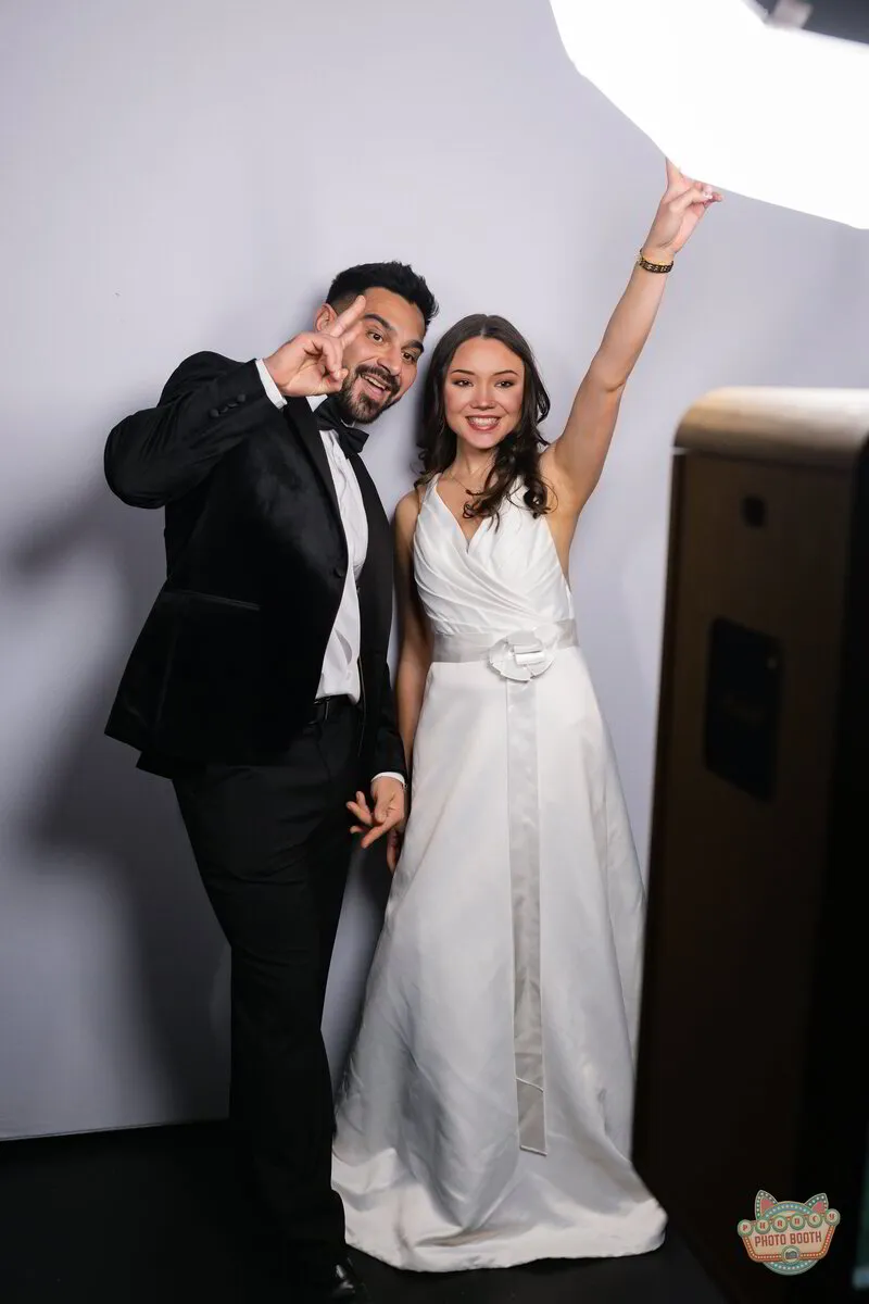 Spotlight Photo Booth Rental Memphis | Phancy Photo Booth