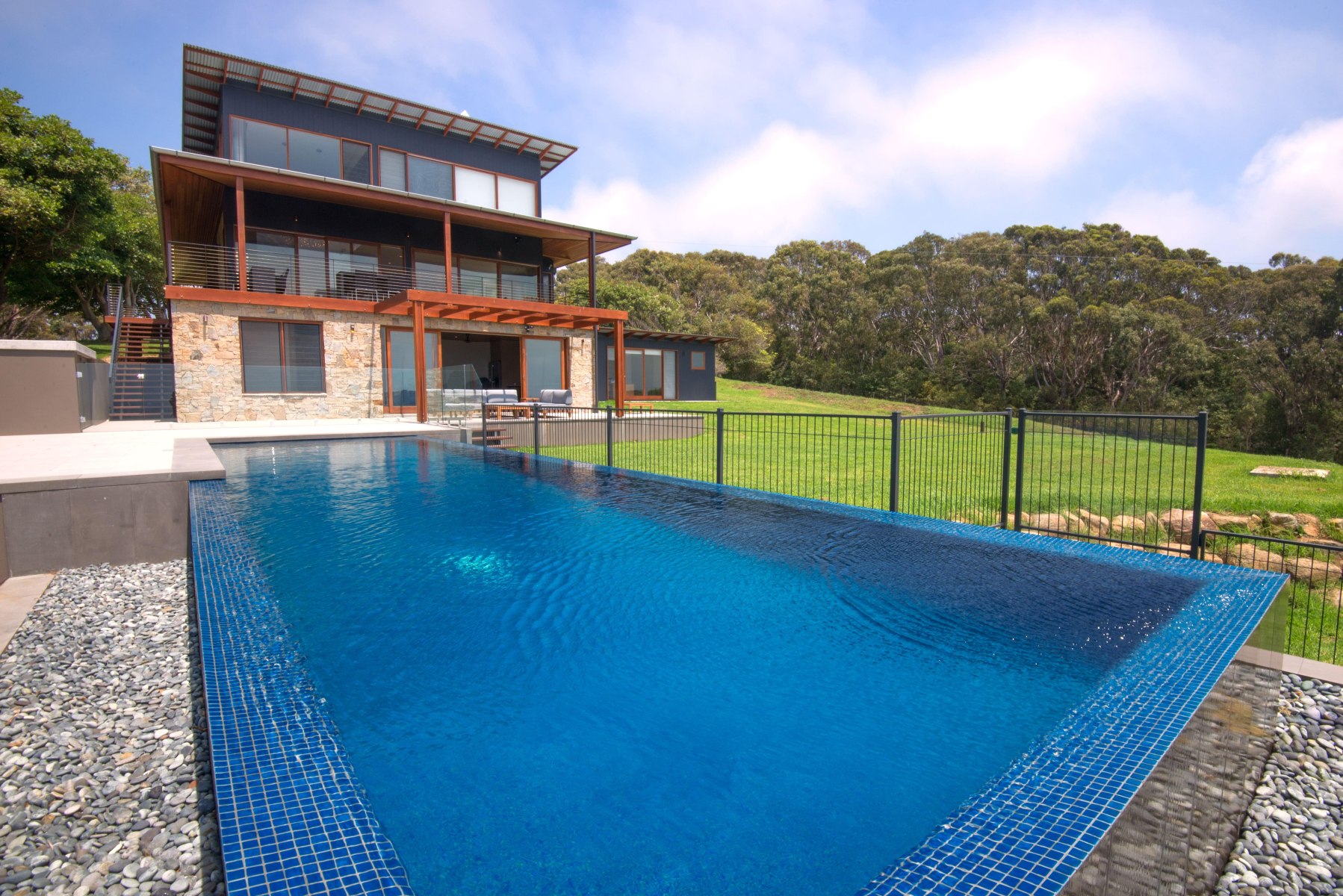 Pool Construction Torquay : Concrete Swimming Pools